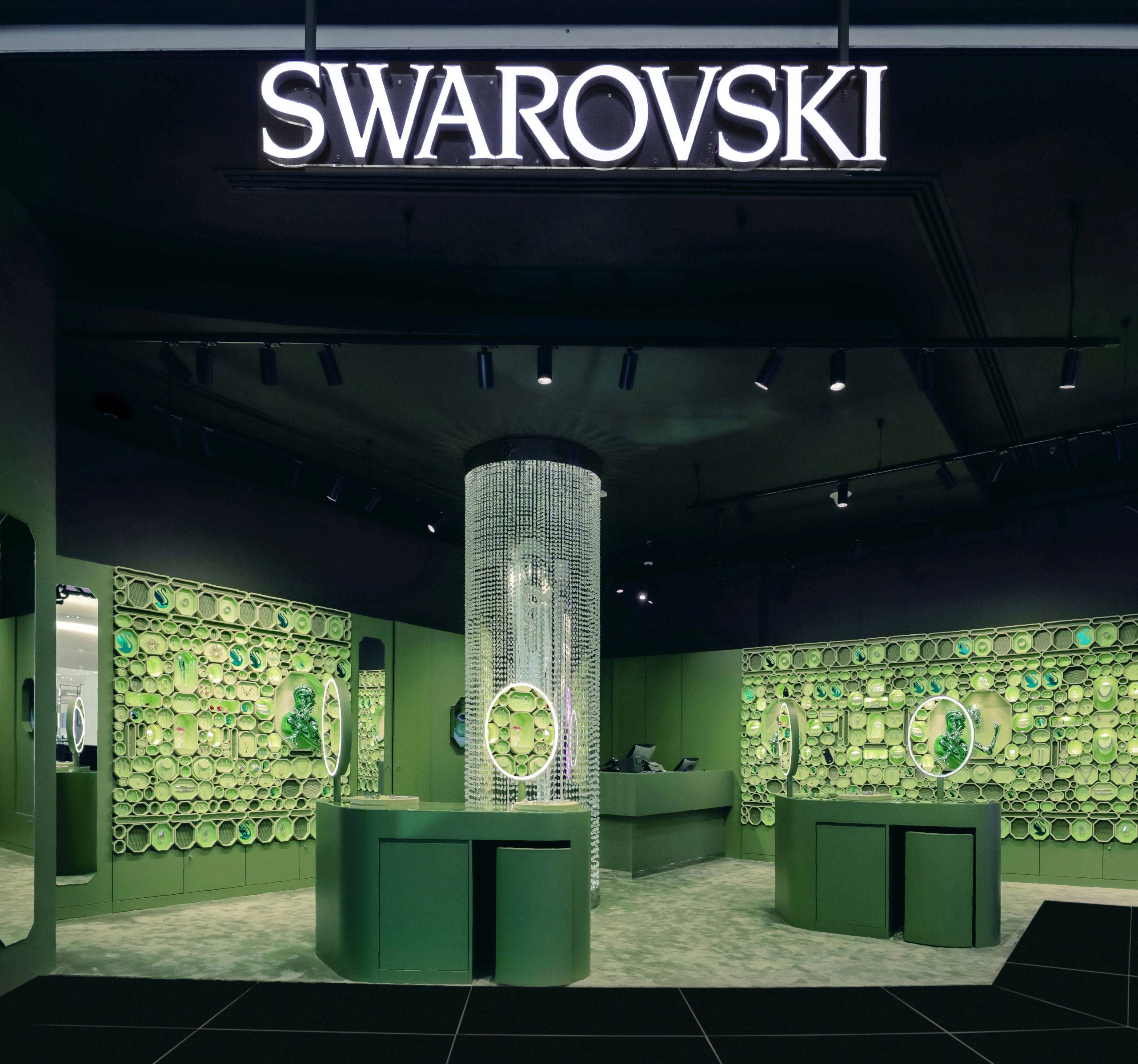 The mesmerising Swarovski Instant Wonder store opens at Mall of the ...