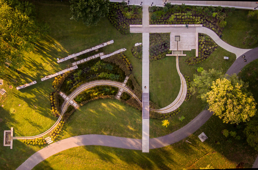 A Contemporary Master of Landscape Design